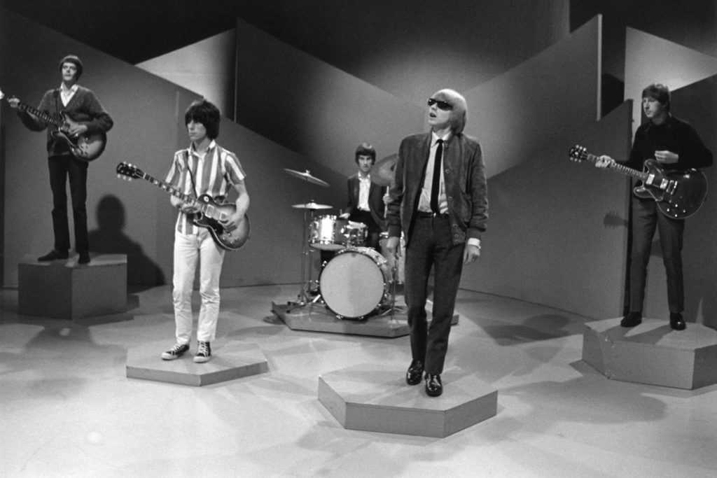 Behind the Hits: The Stories Behind Yardbirds' Greatest Songs ...